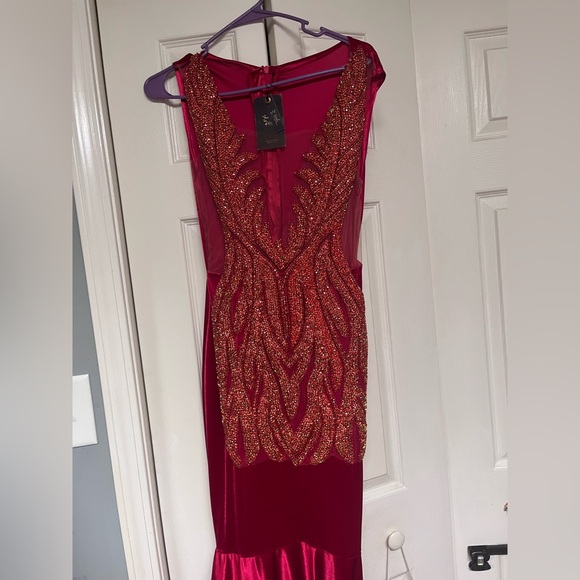 Dresses | This Is A Customized Prom Dress Very Comfortable And Fits ...